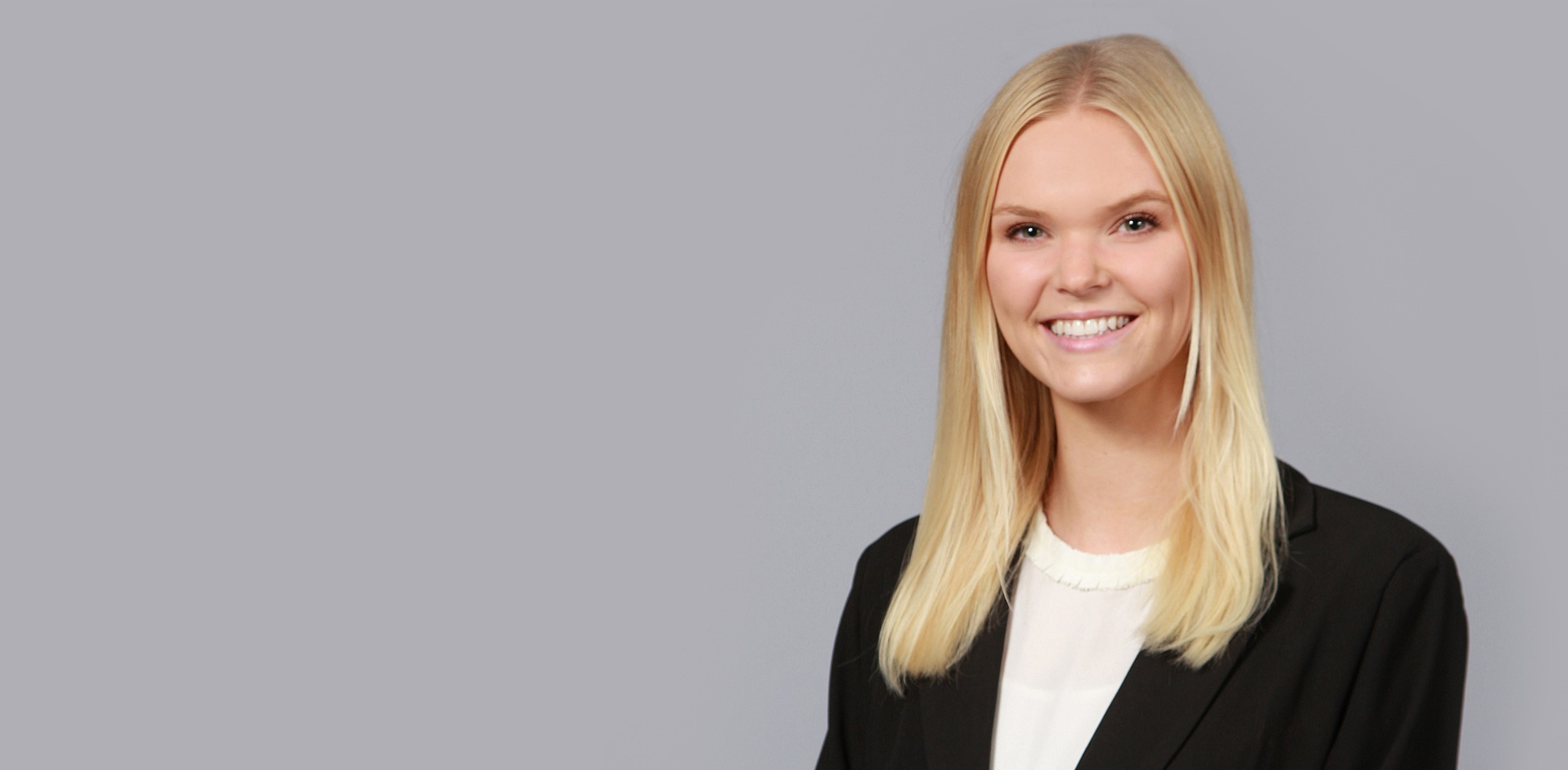 Campus Spotlight: Caroline Carruthers | Alvarez & Marsal | Management ...