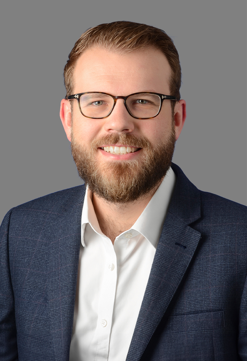 Adam Rivers | Alvarez & Marsal | Management Consulting | Professional ...