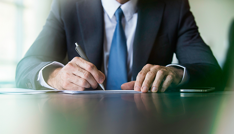 Alvarez & Marsal Shakes Up Market for Transaction Advice with ...